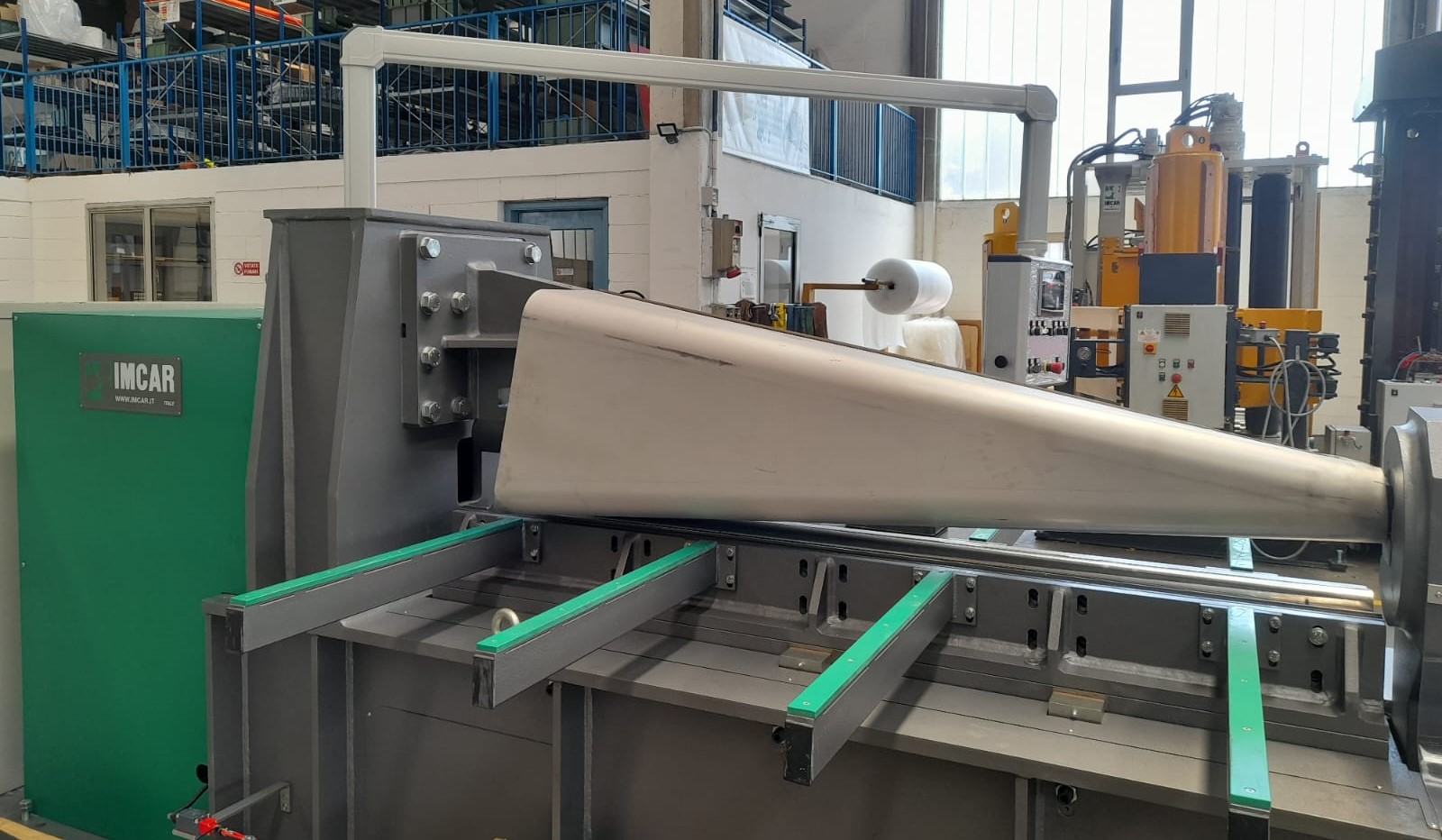 Forming machine for conical legs | IMCAR